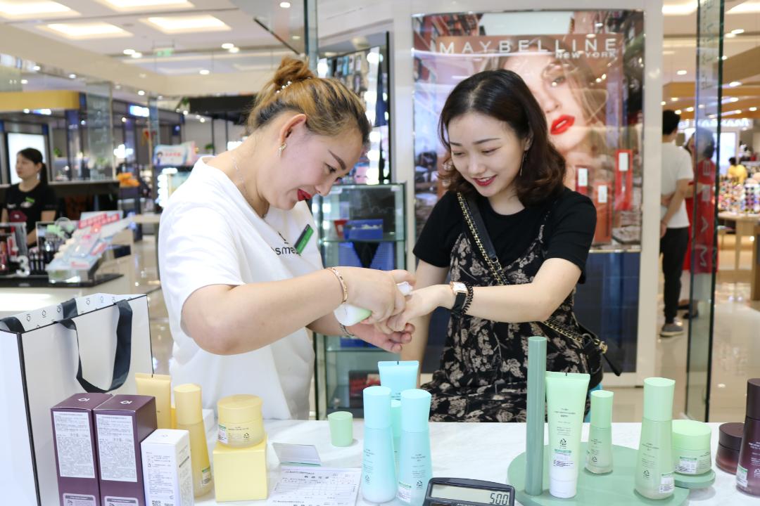 COSMETEA国内首个专柜落地重庆，再掀茶系护肤潮流 - C2CC传媒