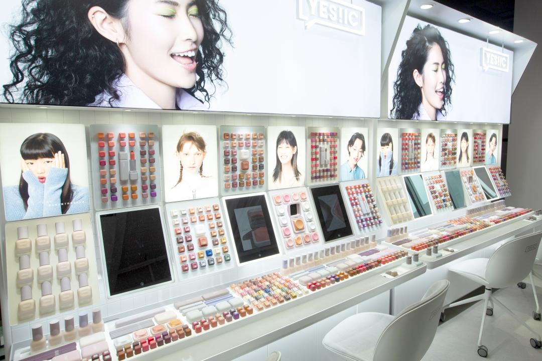 强调舒服简约的YES!IC 为何被称为彩妆界的“苹果”？ - C2CC传媒